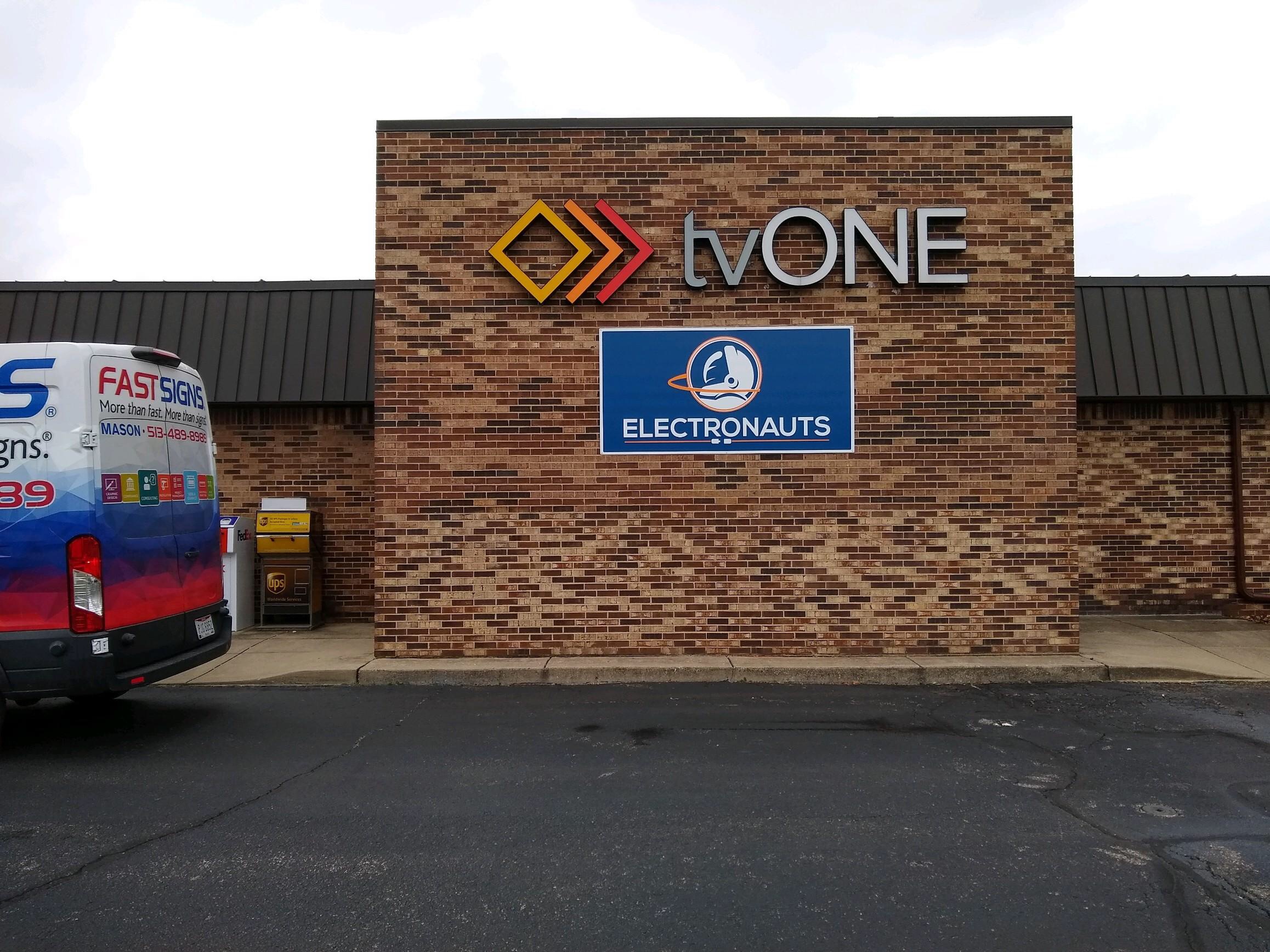 Cincinnati, OH - Mason Building Signs | FASTSIGNS® of Cincinnati, OH ...