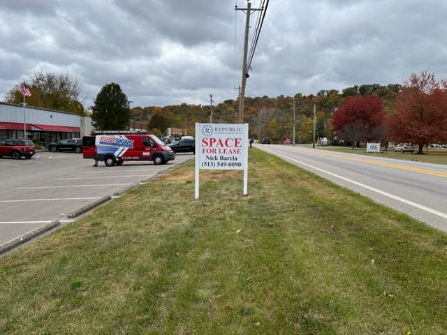 Construction Site Signs Cincinnati | Leasing & Coming Soon – FASTSIGNS