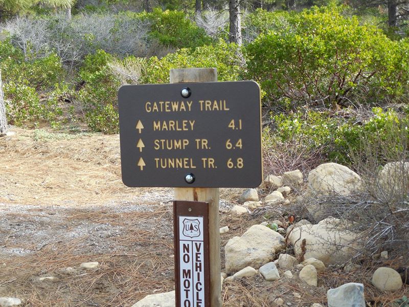 Hiking Trail Signs: Wayfinding Signs Keep Trails Safe | FASTSIGNS