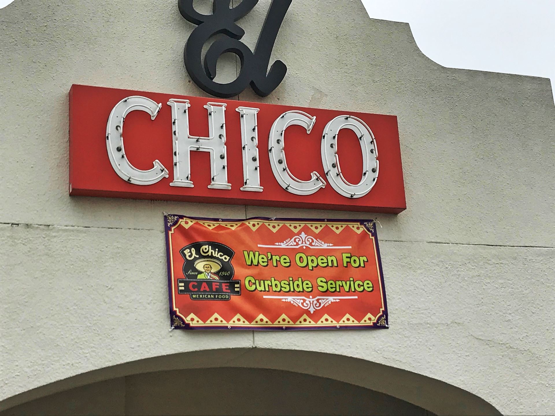 Curbside Pickup Signs & Curbside Service Signs | FASTSIGNS®