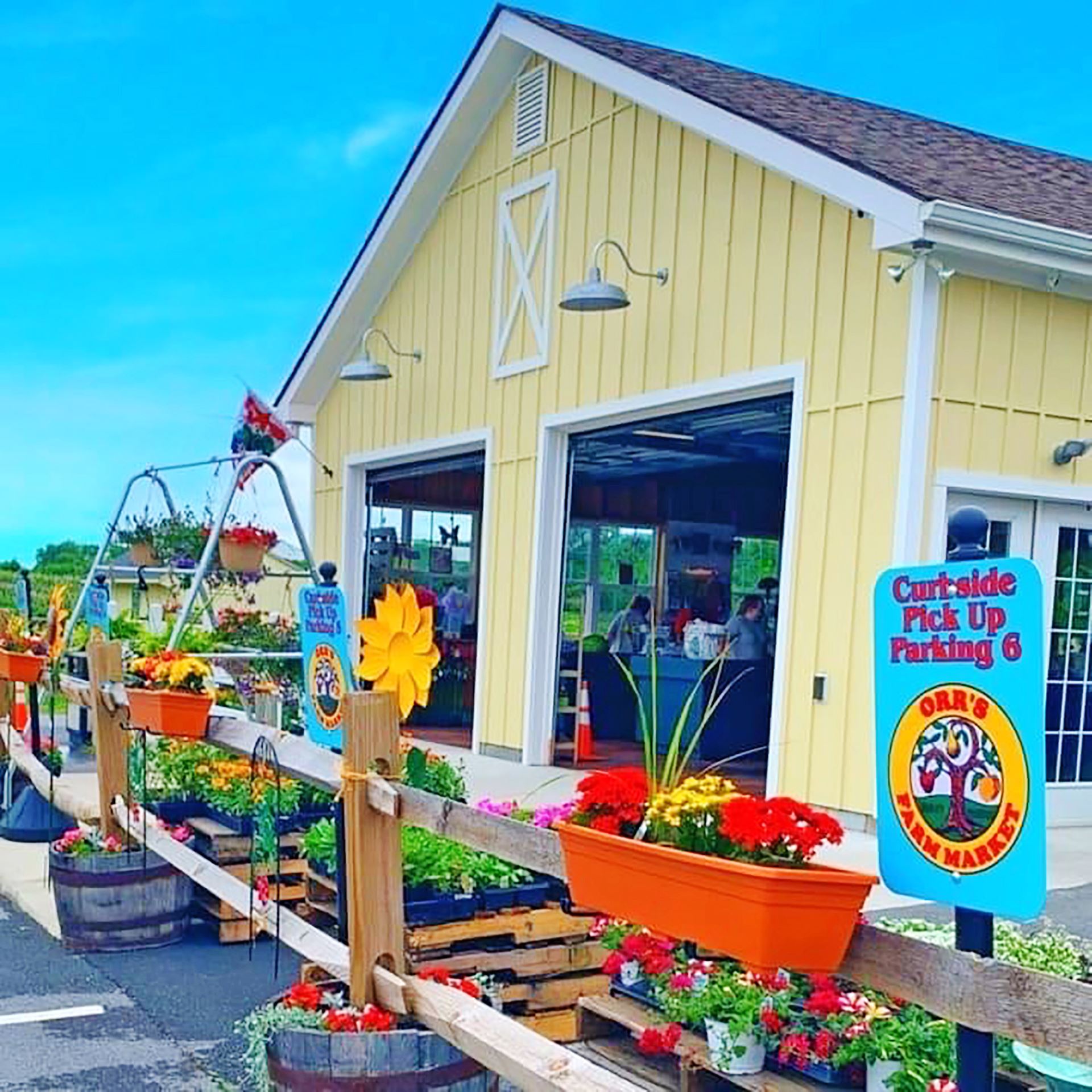 Curbside Pickup Signs & Curbside Service Signs | FASTSIGNS®