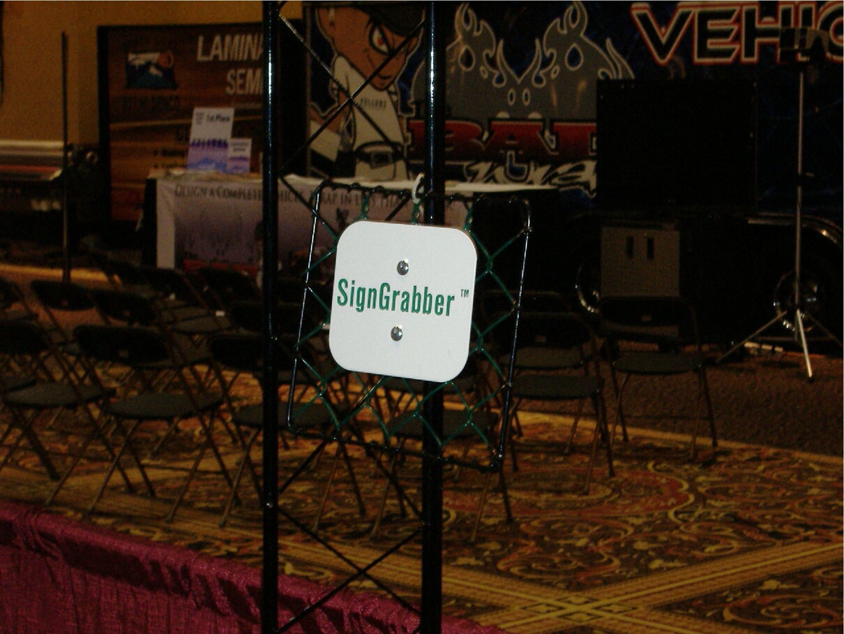 Exterior Signage | Outdoor Retail Signs | FASTSIGNS